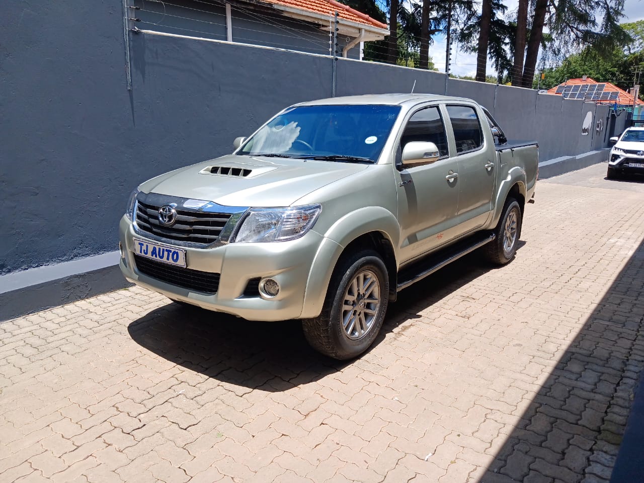 2016 TOYOTA HILUX 3.0D-4D DOUBLE CAB RAIDER LEGEND 45 AUTO | TJ Auto ...